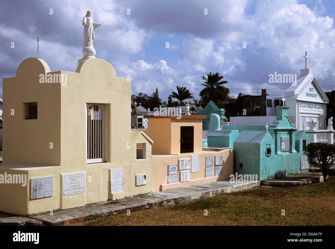 Mexican burial hi-res stock photography and images - Alamy