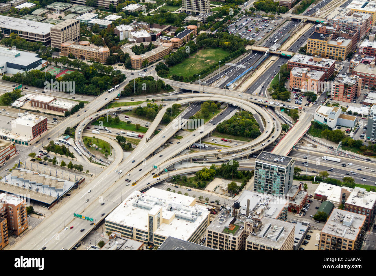 Chicago expressway traffic hi-res stock photography and images - Alamy