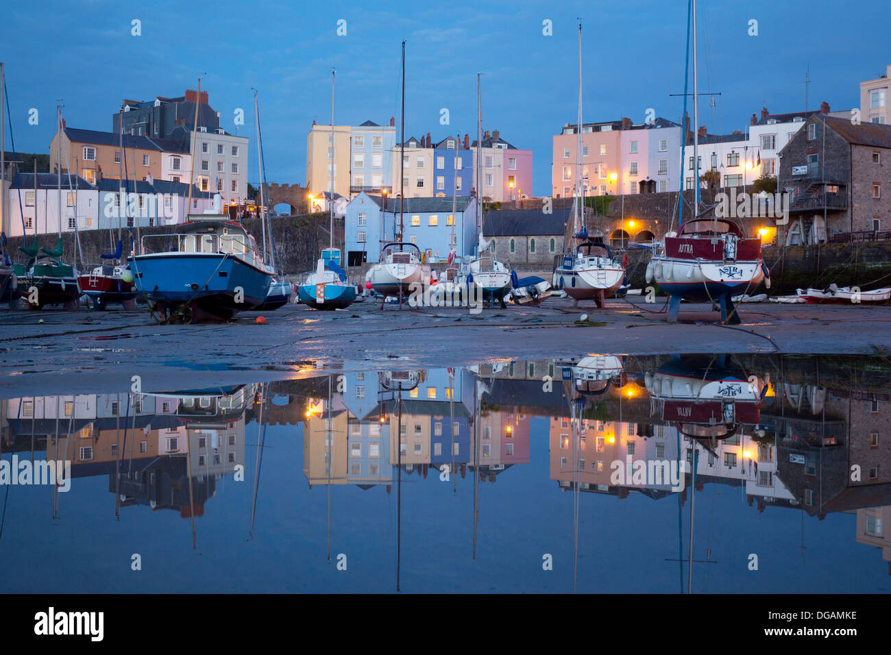 In pool of water hi-res stock photography and images - Alamy