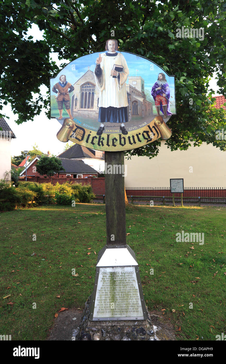 Wooden village signs hi-res stock photography and images - Alamy
