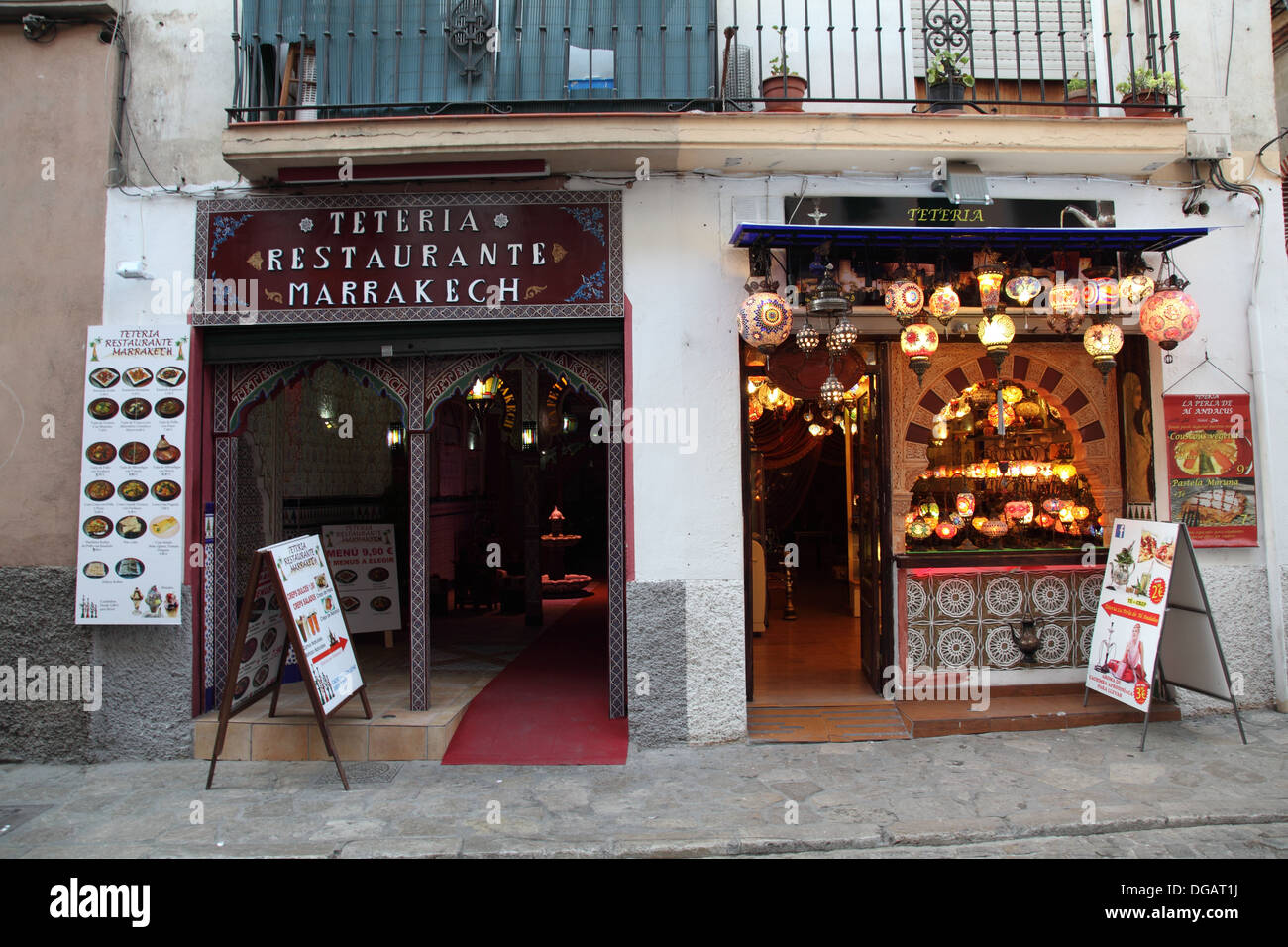 Tetería hi-res stock photography and images - Alamy