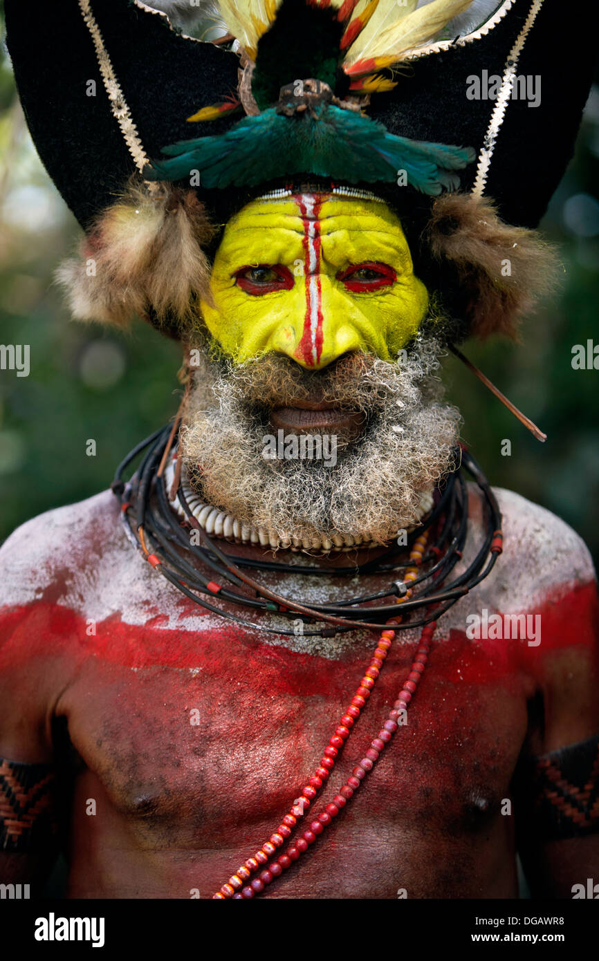 Huli people hi-res stock photography and images - Alamy