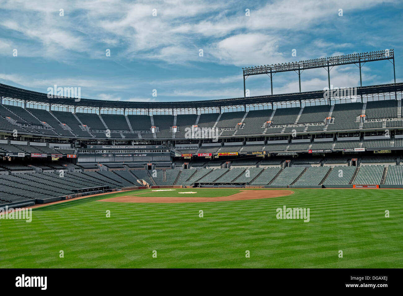 Fields stadium hi-res stock photography and images - Alamy