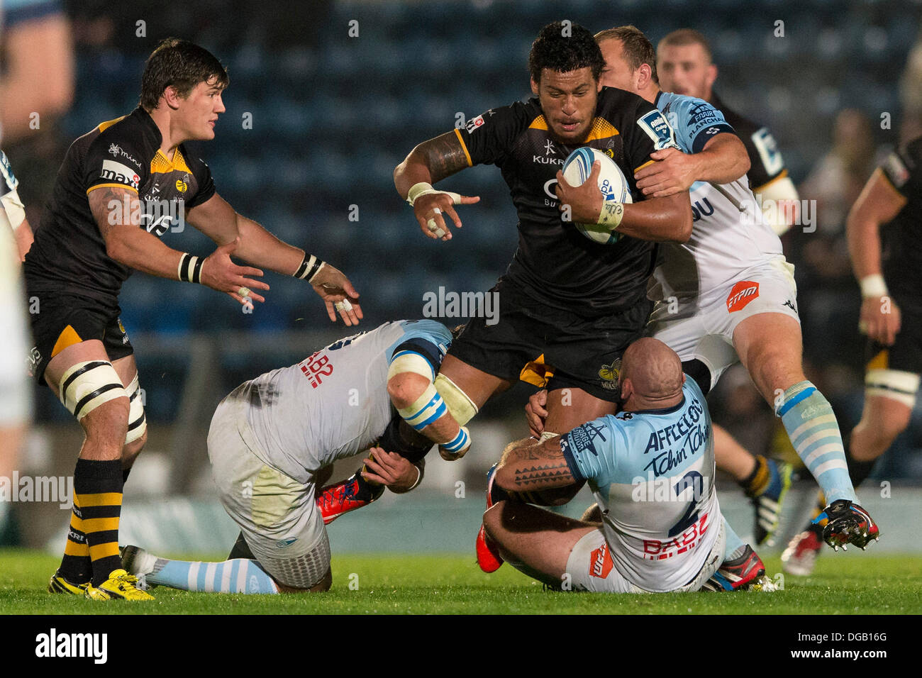 Double tackle hi-res stock photography and images - Alamy