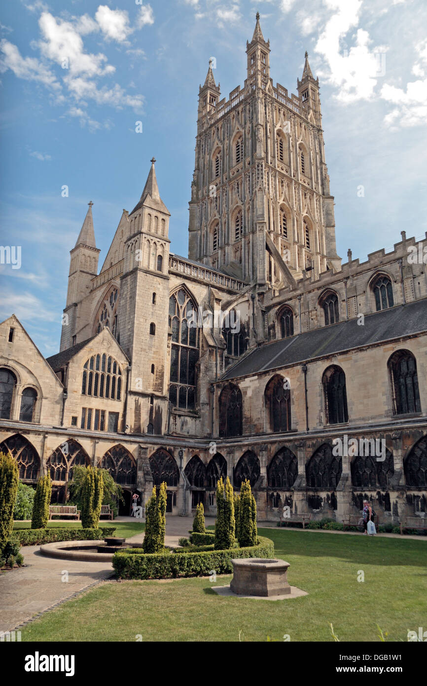 Gloucester cathedral hi-res stock photography and images - Alamy