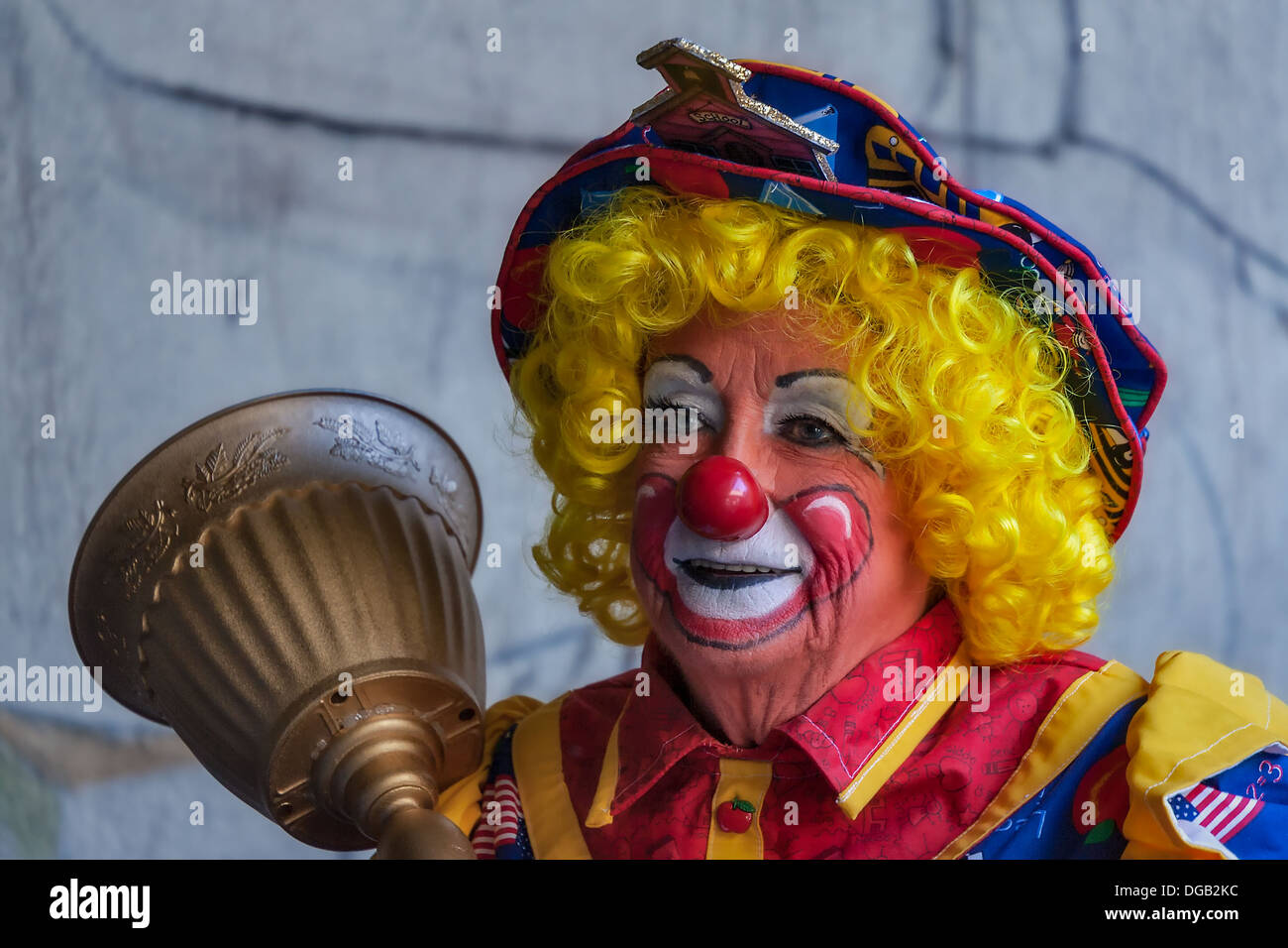 Happy clowns hi-res stock photography and images - Alamy