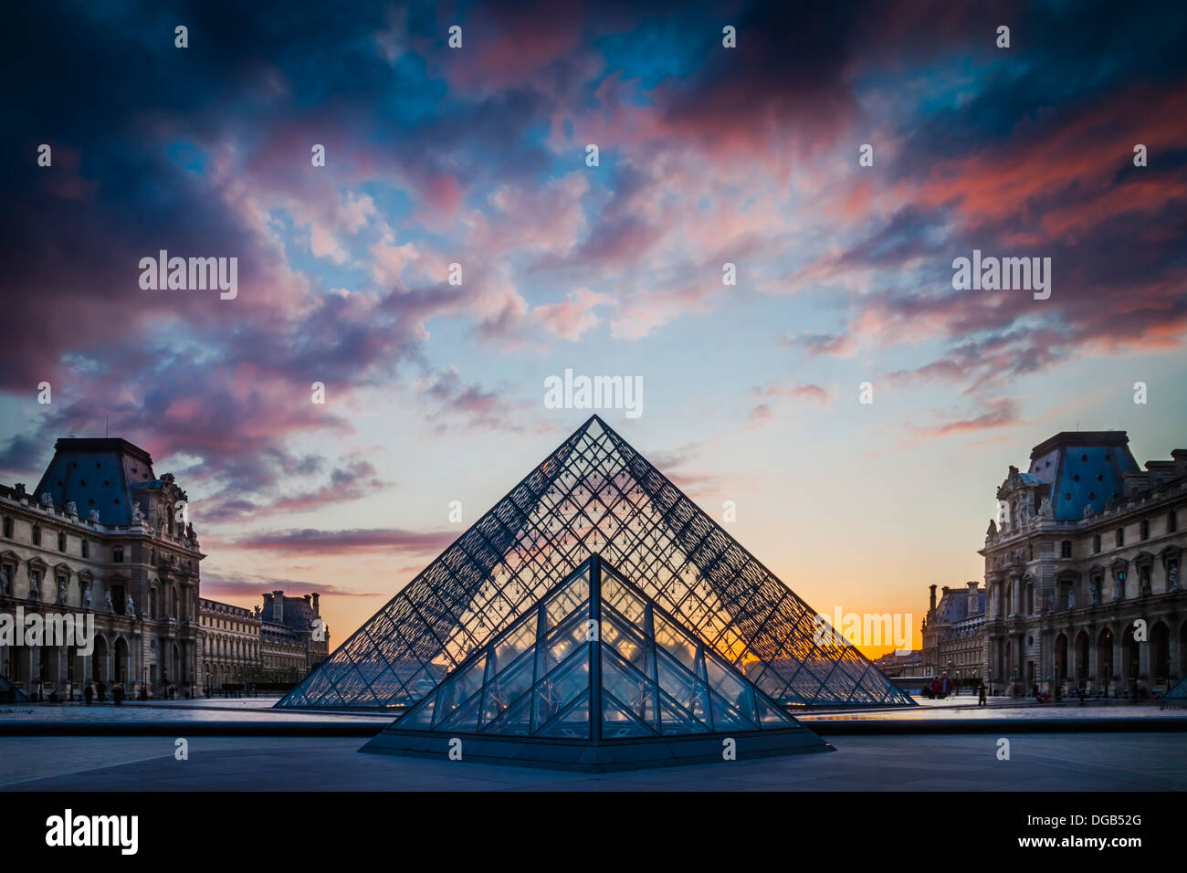 Courtyard of Musee du Louvre at sunset, Paris France Stock Photo - Alamy