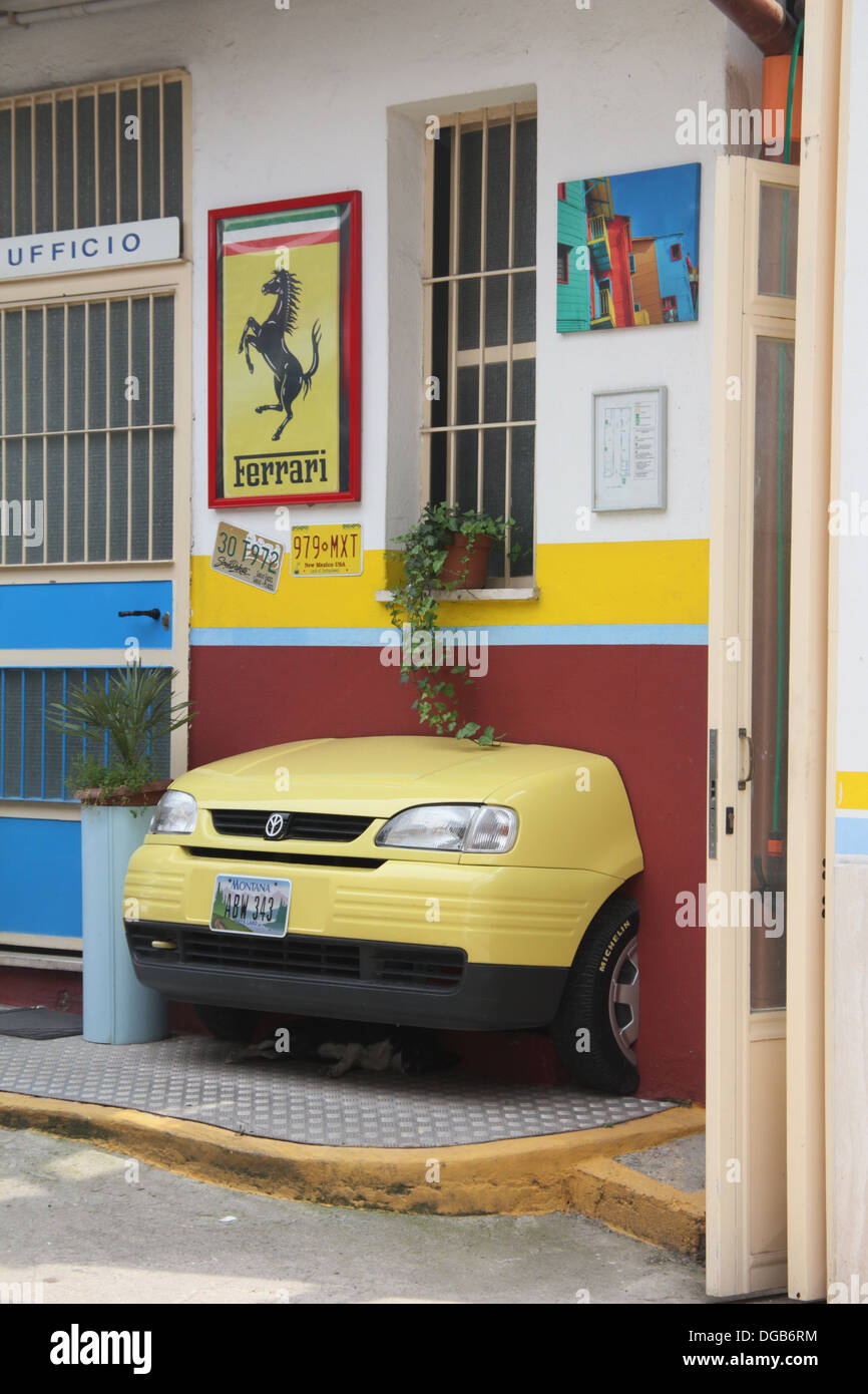 Sports garage logo hi-res stock photography and images - Alamy