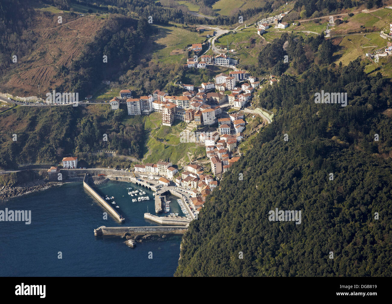 Elantxobe harbour hi-res stock photography and images - Alamy