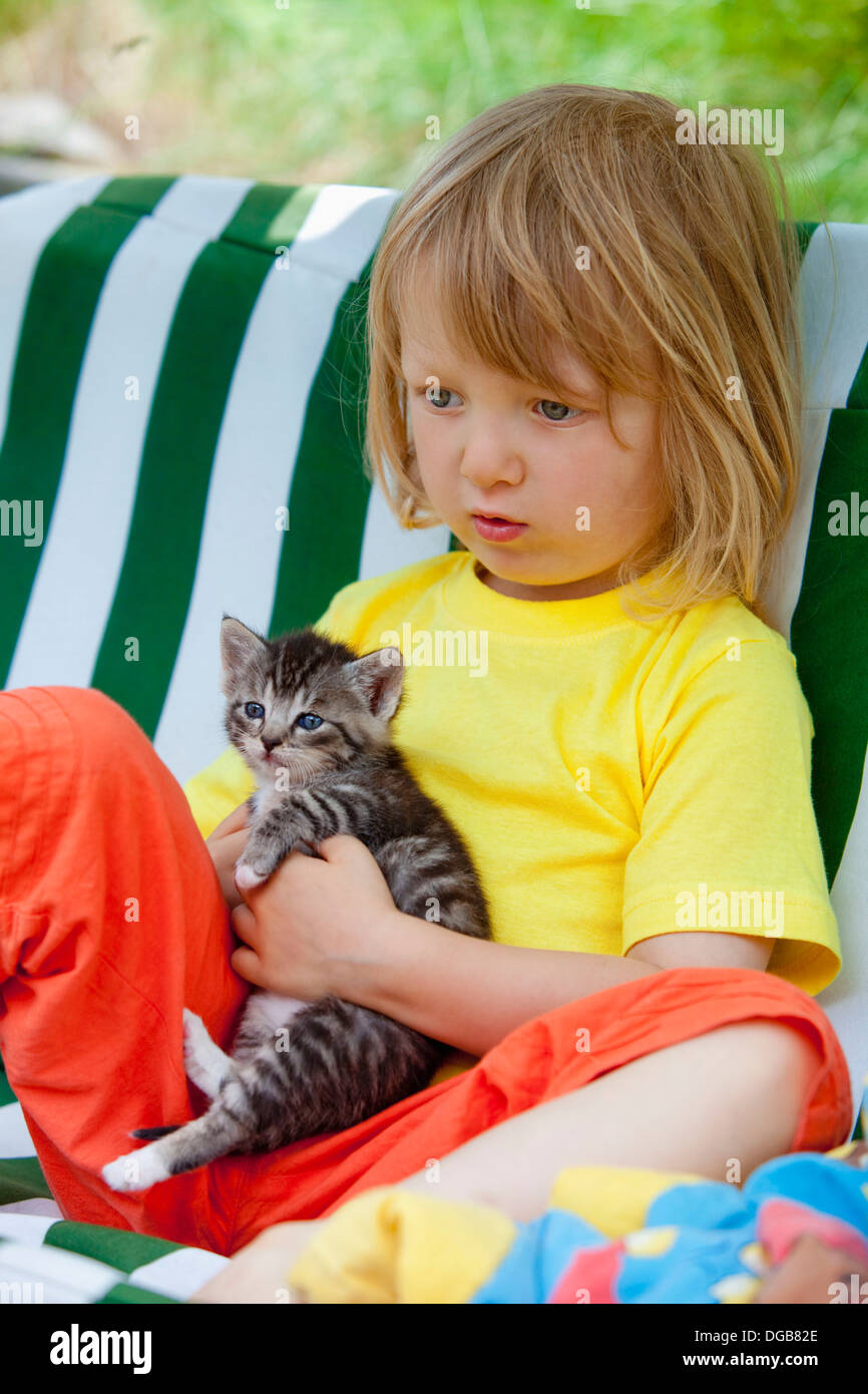 Boy kitten hi-res stock photography and images - Alamy