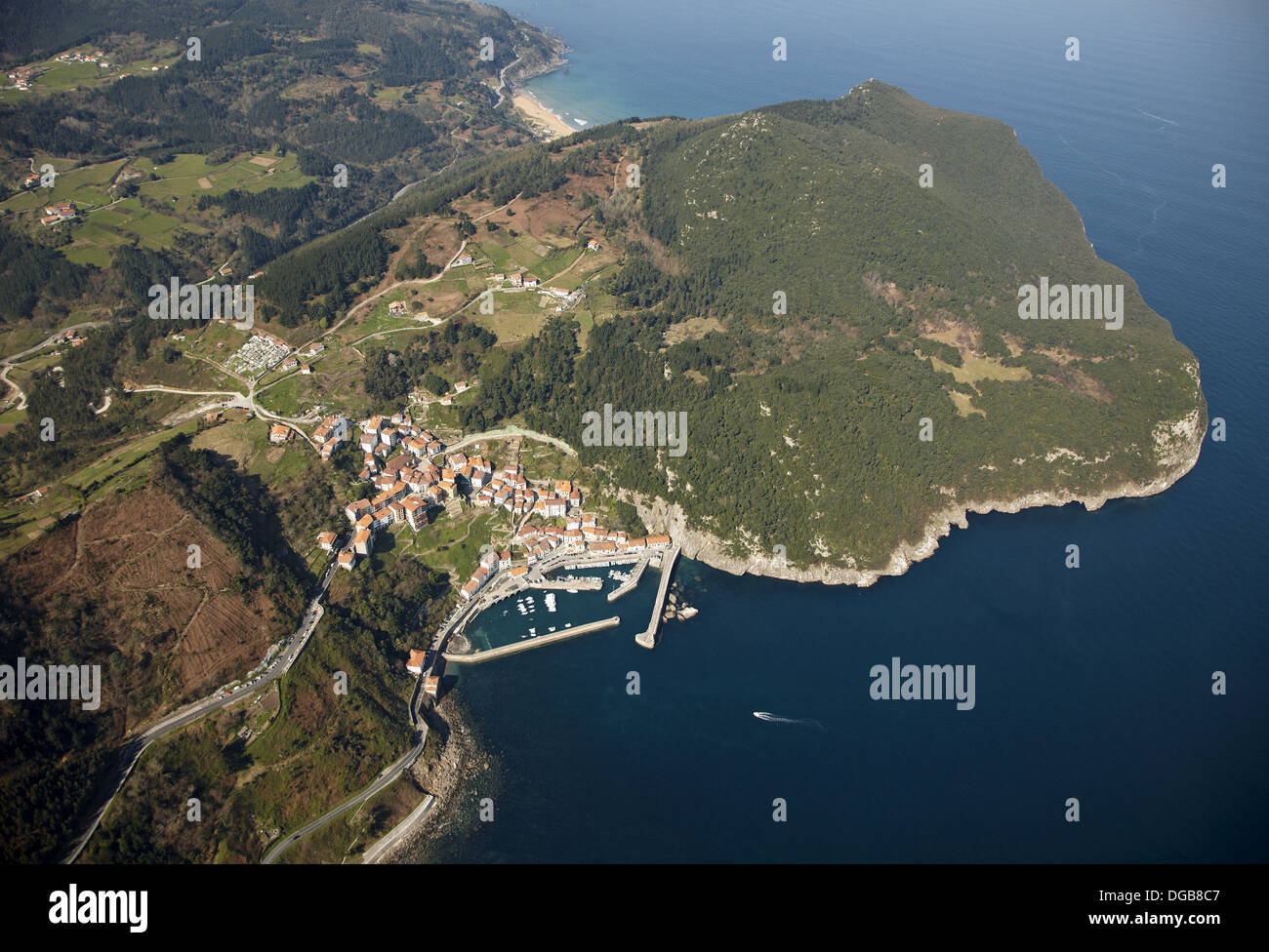 Elantxobe Harbour High Resolution Stock Photography and Images - Alamy
