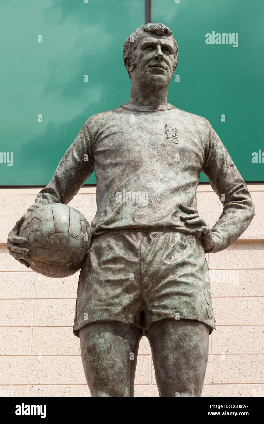 Peter osgood statue High Resolution Stock Photography and Images - Alamy