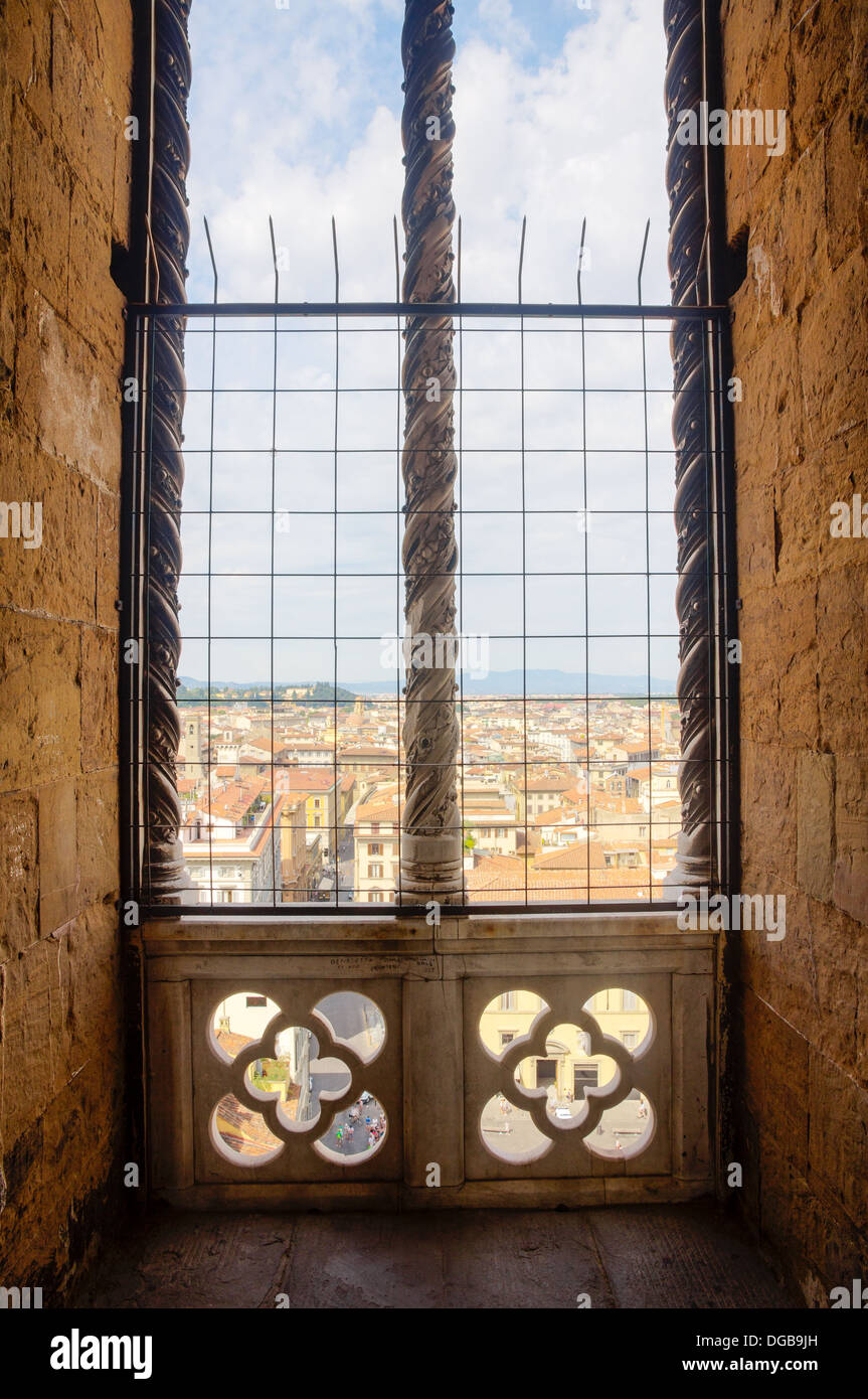 Window looking down hi-res stock photography and images - Alamy