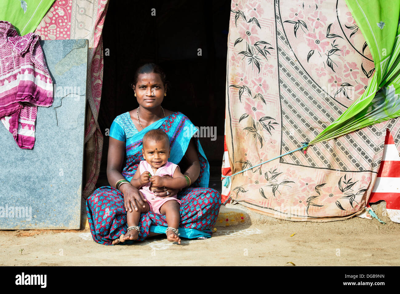 Low caste indian woman hi-res stock photography and images - Alamy