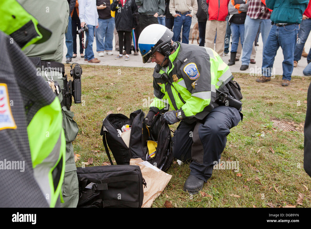 Suspicious bag hi-res stock photography and images - Alamy