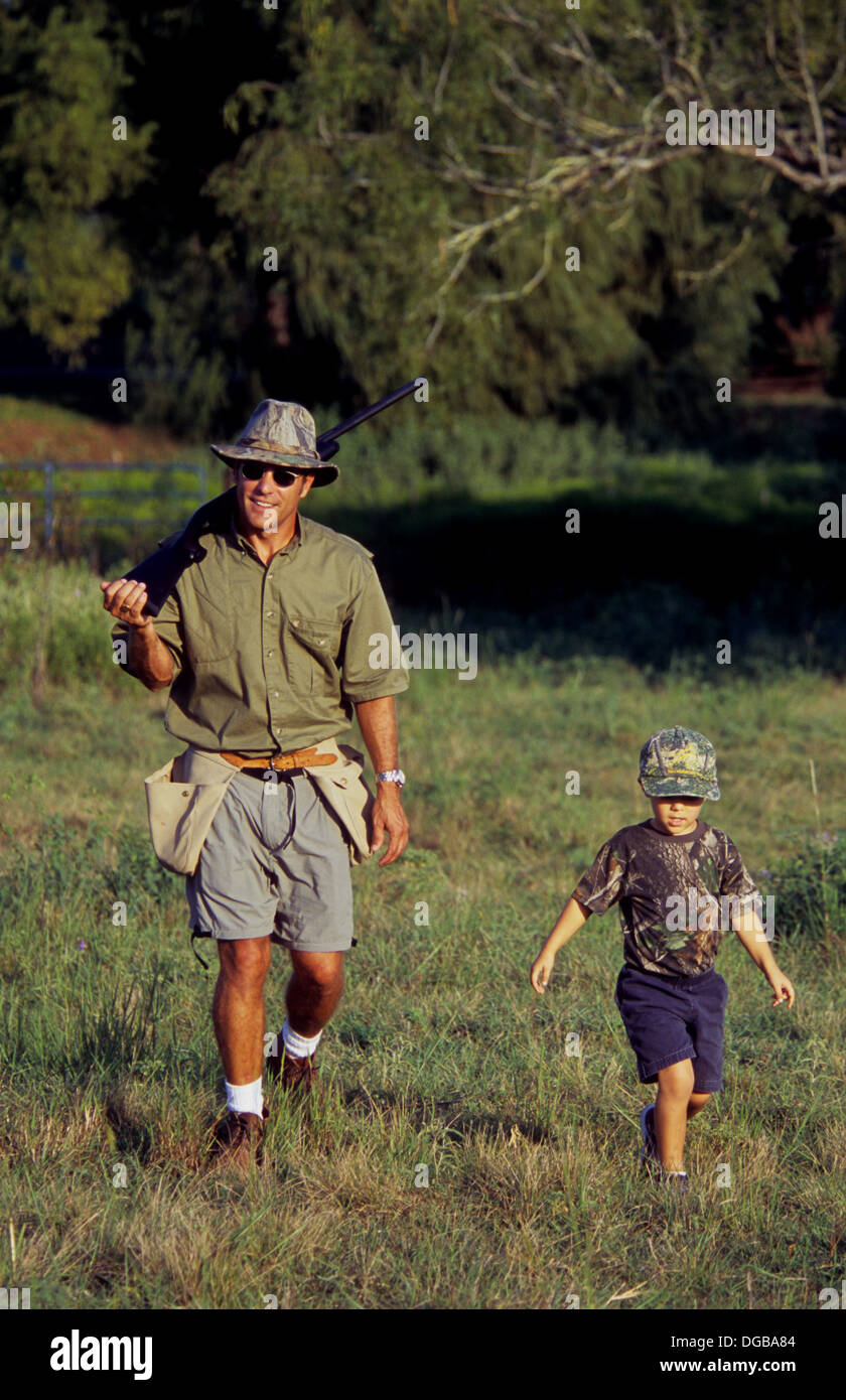 Father and son hunting hi-res stock photography and images - Alamy