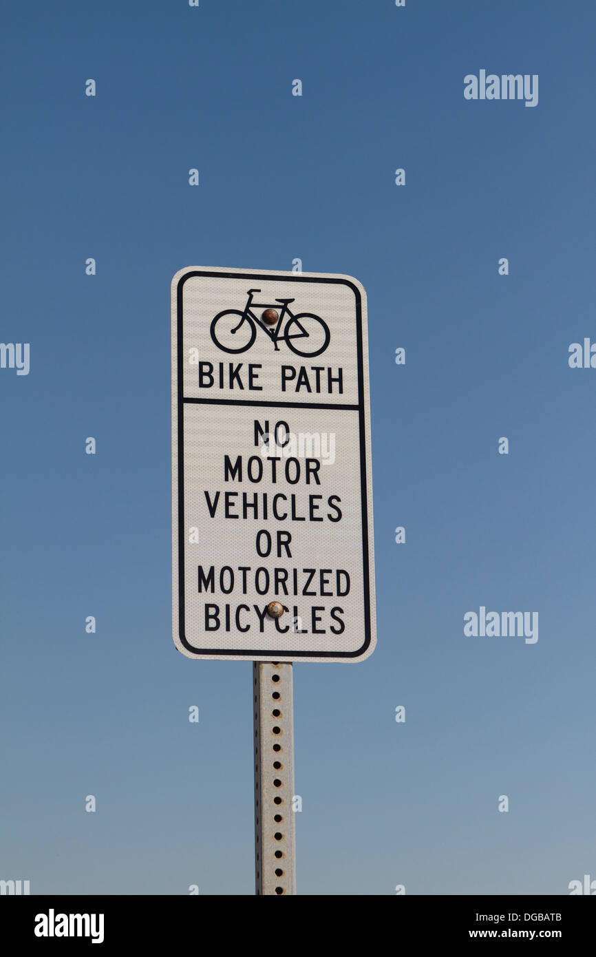 Motor vehicles hi-res stock photography and images - Alamy