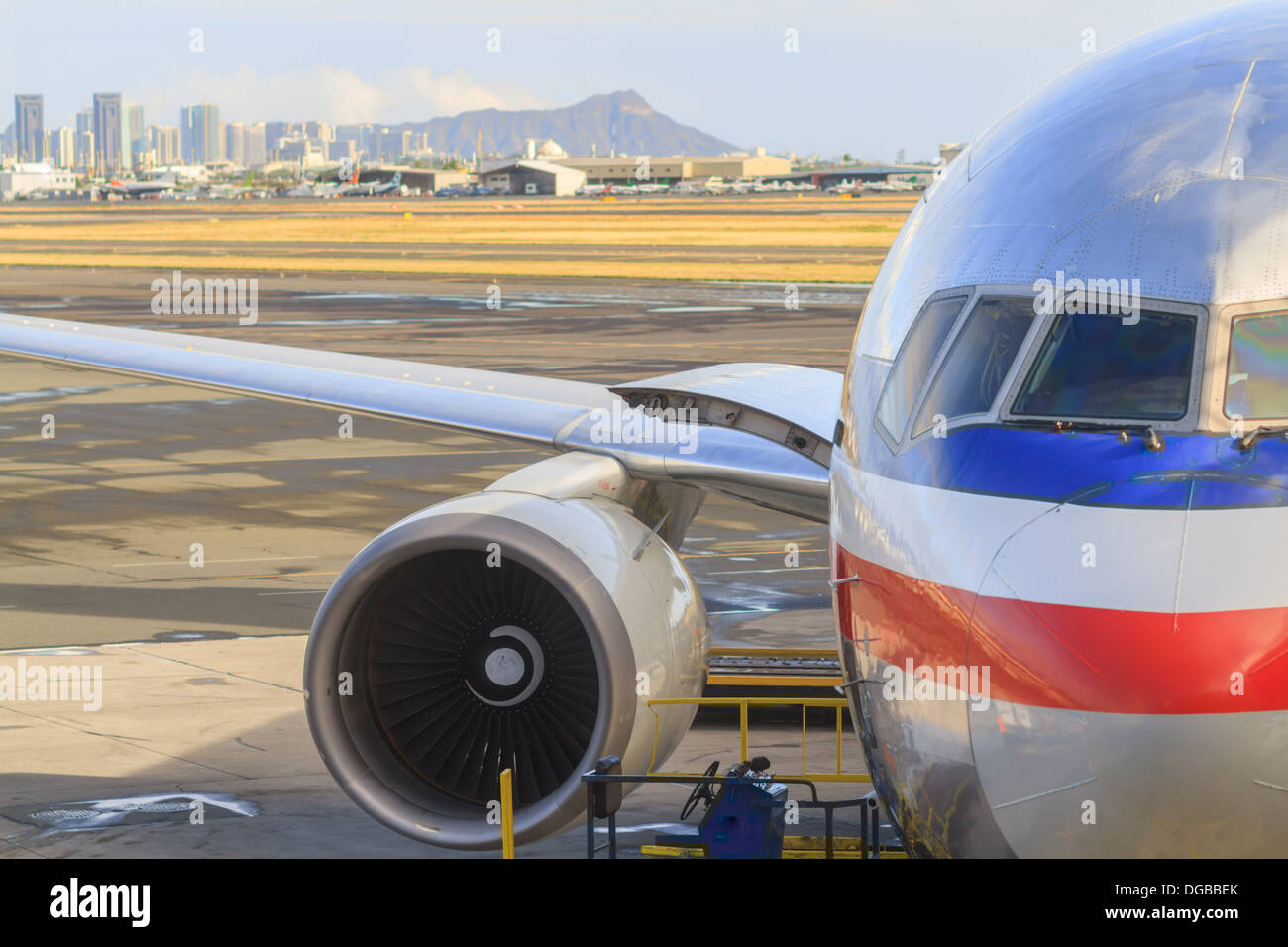 Airport runway honolulu international airport hi-res stock photography ...