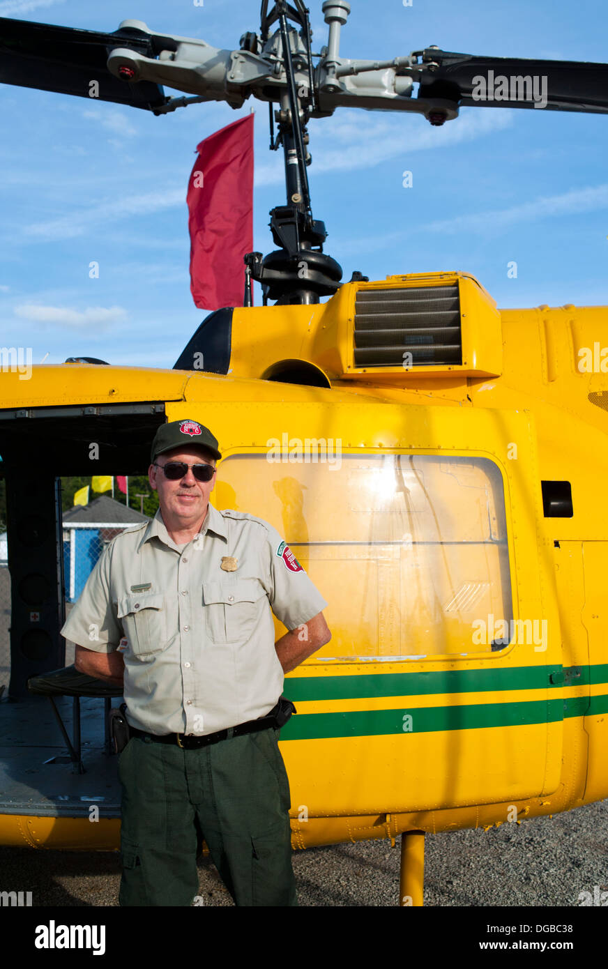 Park Police Officer standing outside of his helicopter at the Mountain ...