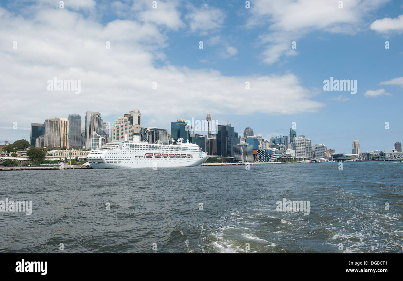 P&O cruise ship "Pacific Jewel" at Darling Harbour Stock Photo - Alamy