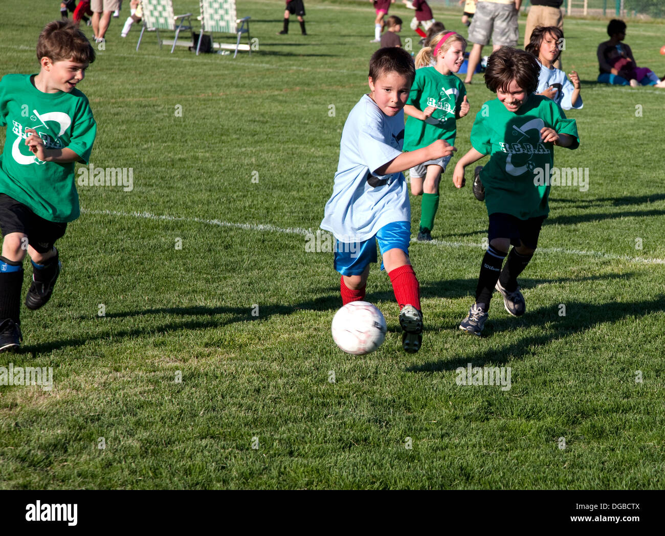 Girls soccer kick hi-res stock photography and images - Alamy