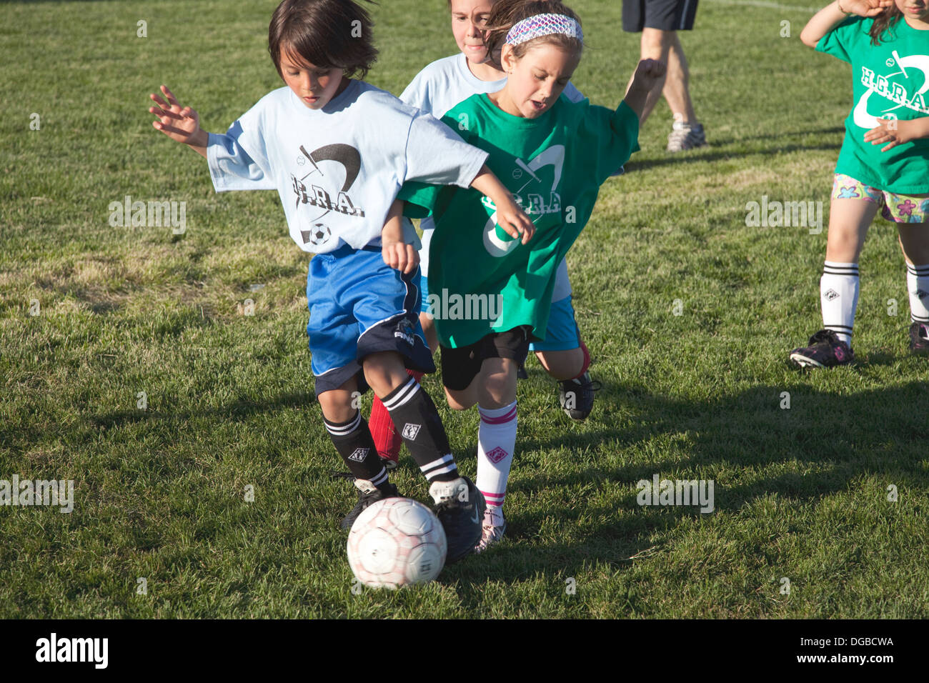 Girls soccer kick hi-res stock photography and images - Alamy