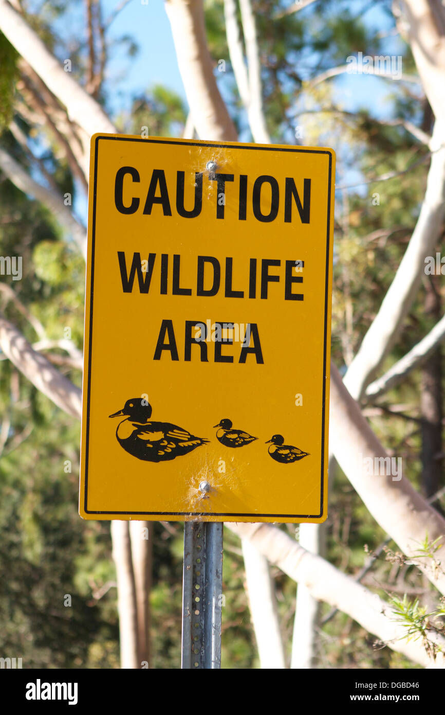 Wildlife caution sign hi-res stock photography and images - Alamy