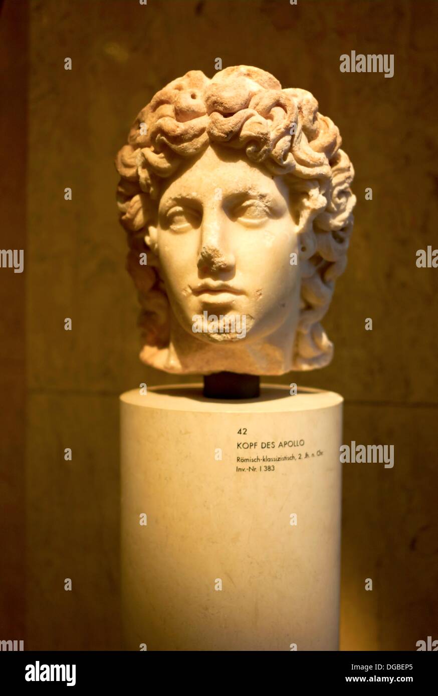 Apollo head hi-res stock photography and images - Alamy