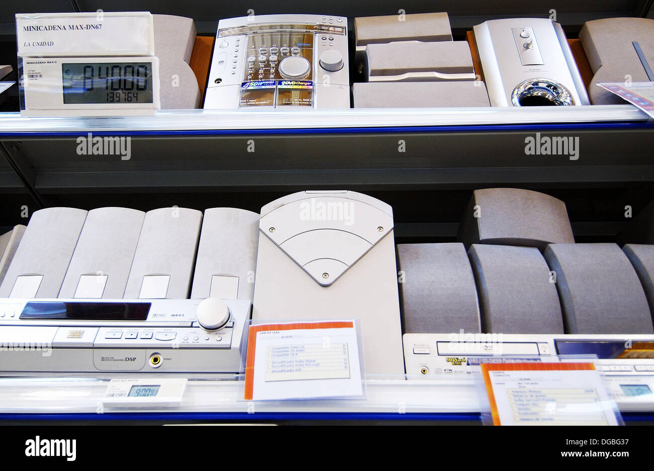 Music systems hi-res stock photography and images - Alamy