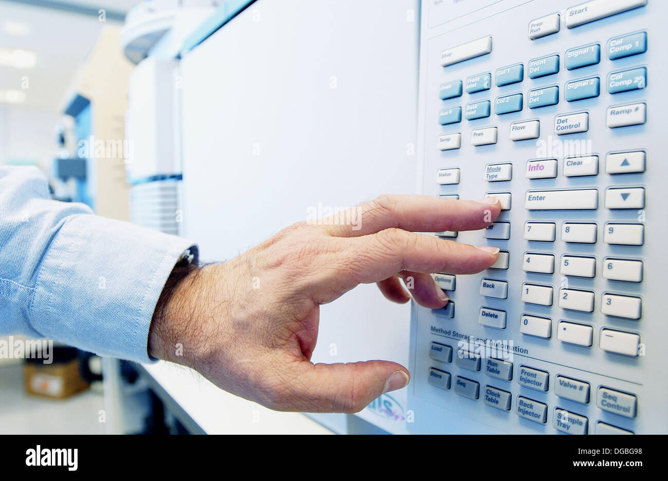 Thermal conductivity detector hi-res stock photography and images - Alamy