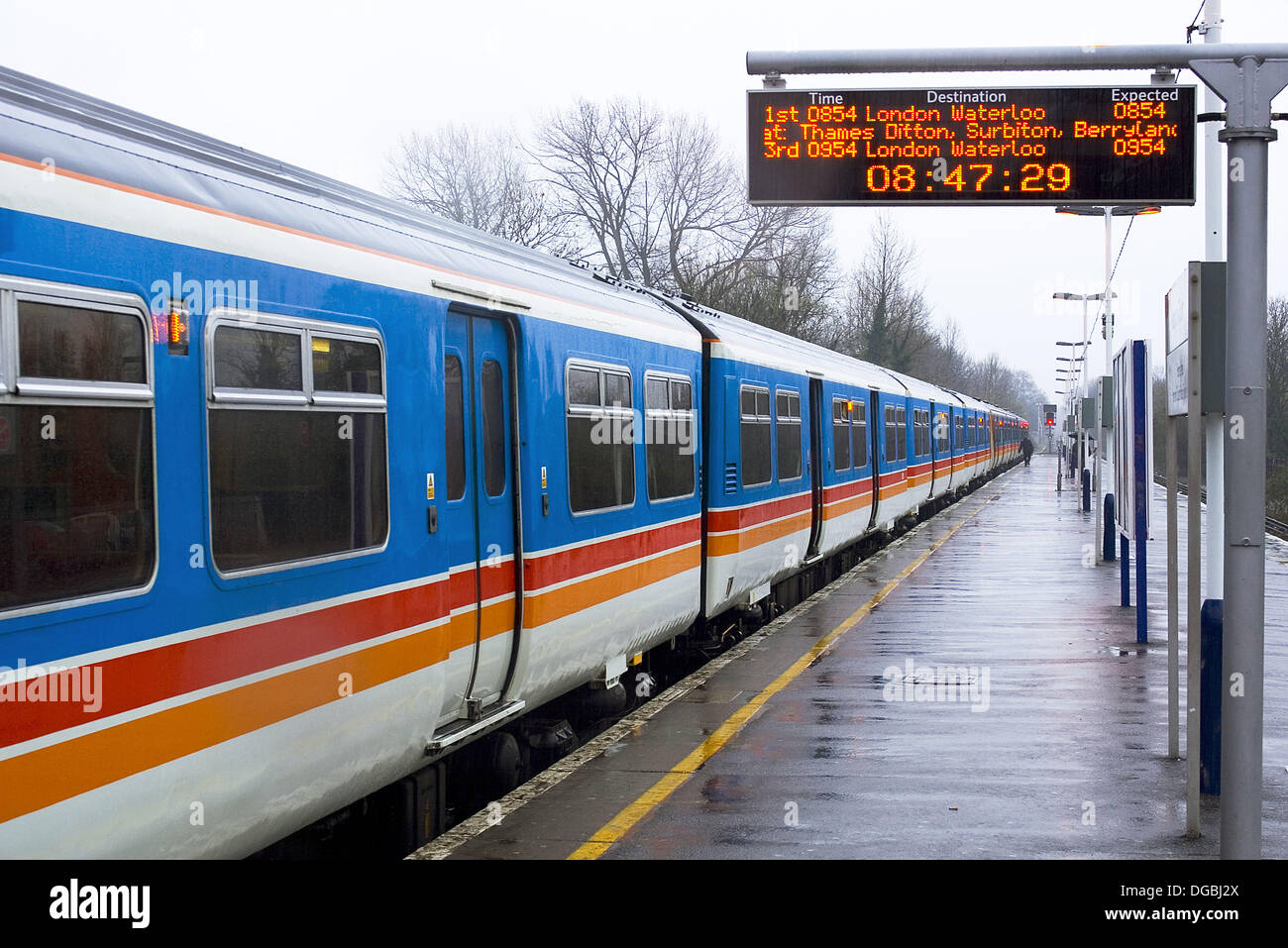 Wet railway station platform hi-res stock photography and images - Alamy