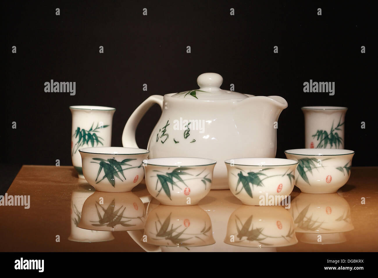 Ceremonial pot hi-res stock photography and images - Alamy