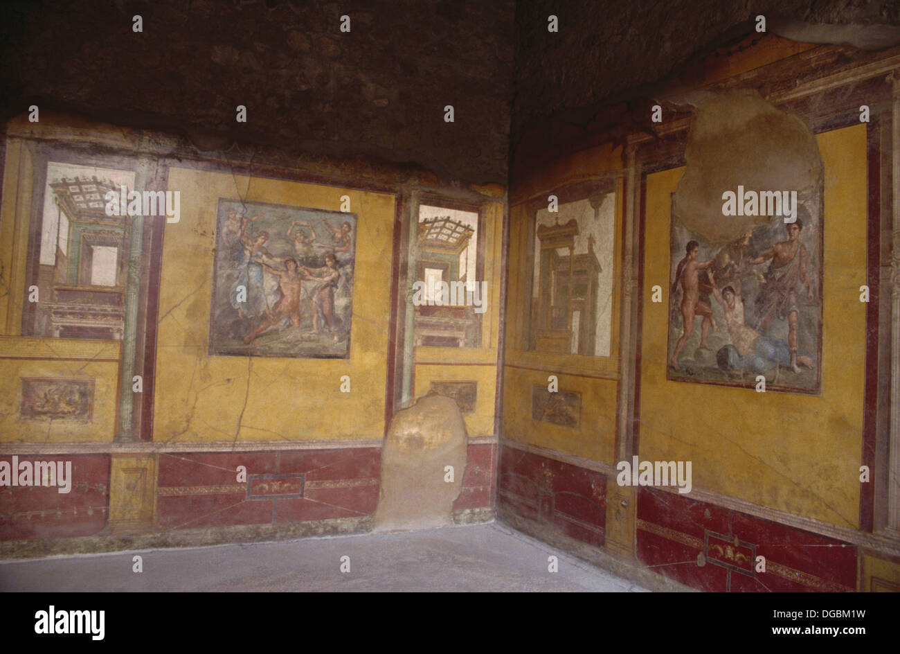 Interior of roman house hi-res stock photography and images - Alamy