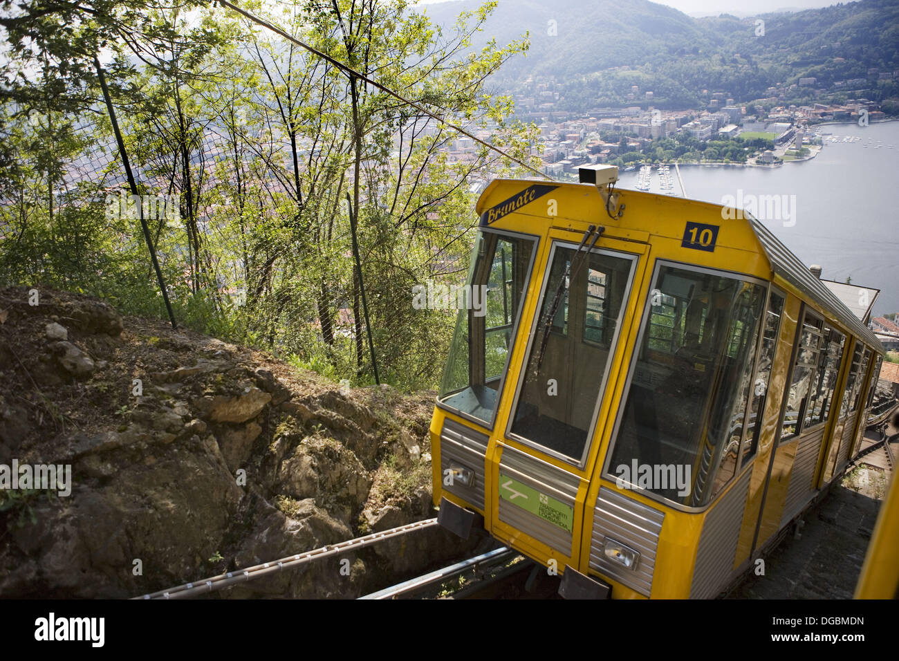 The como brunate cable car hi-res stock photography and images - Alamy