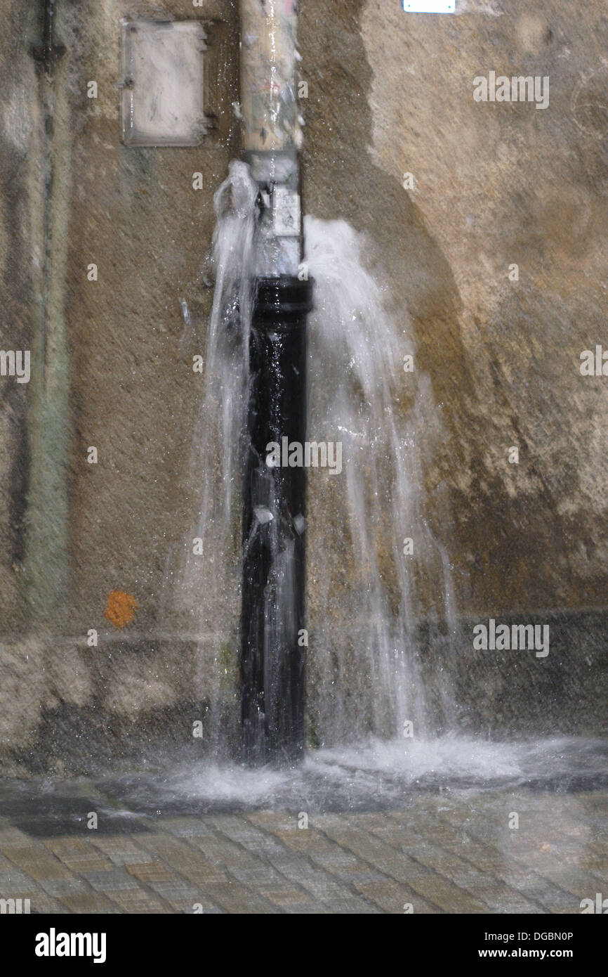 Rain falling into gutter hi-res stock photography and images - Alamy