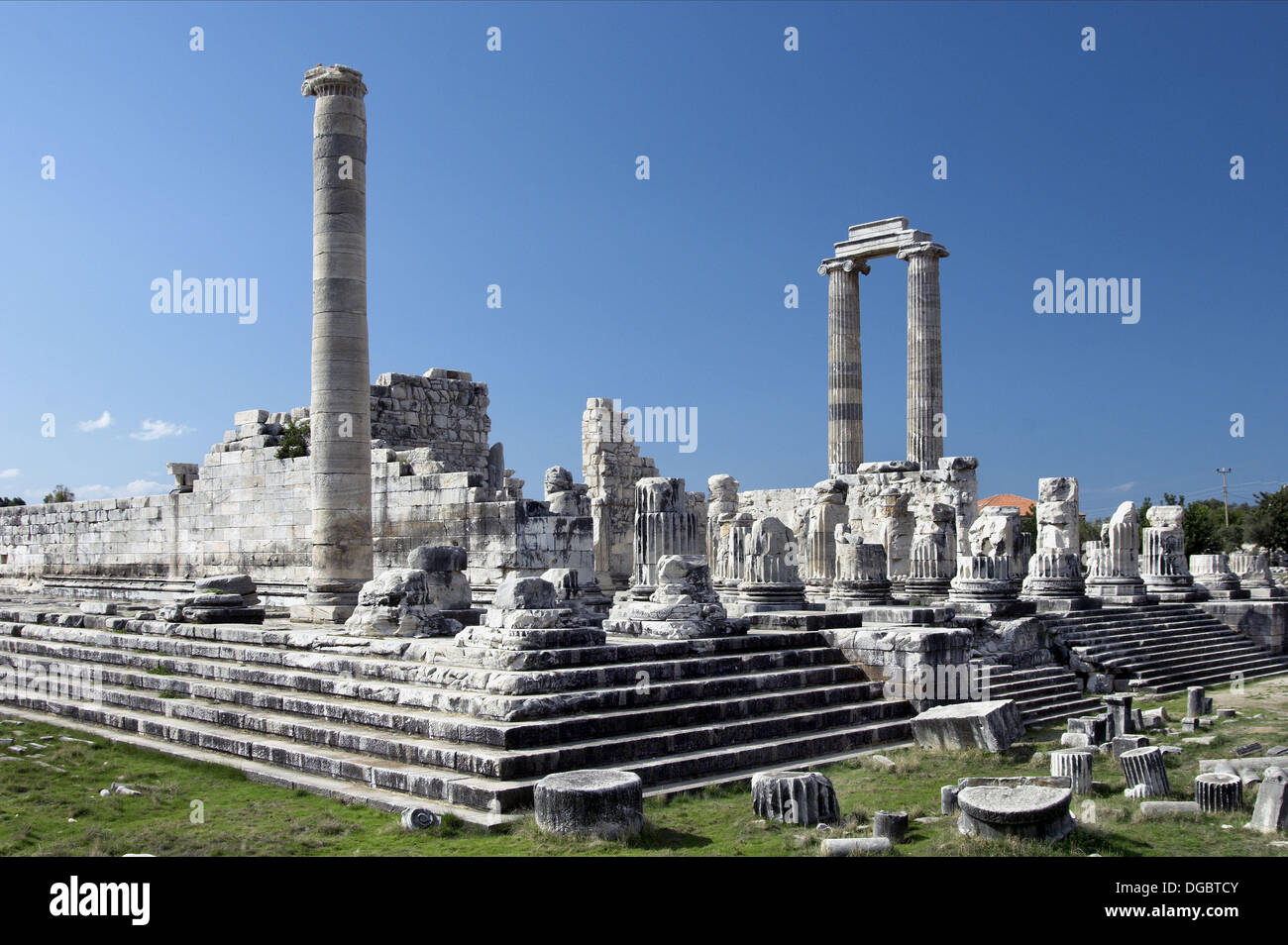 Didymaion temple hi-res stock photography and images - Alamy