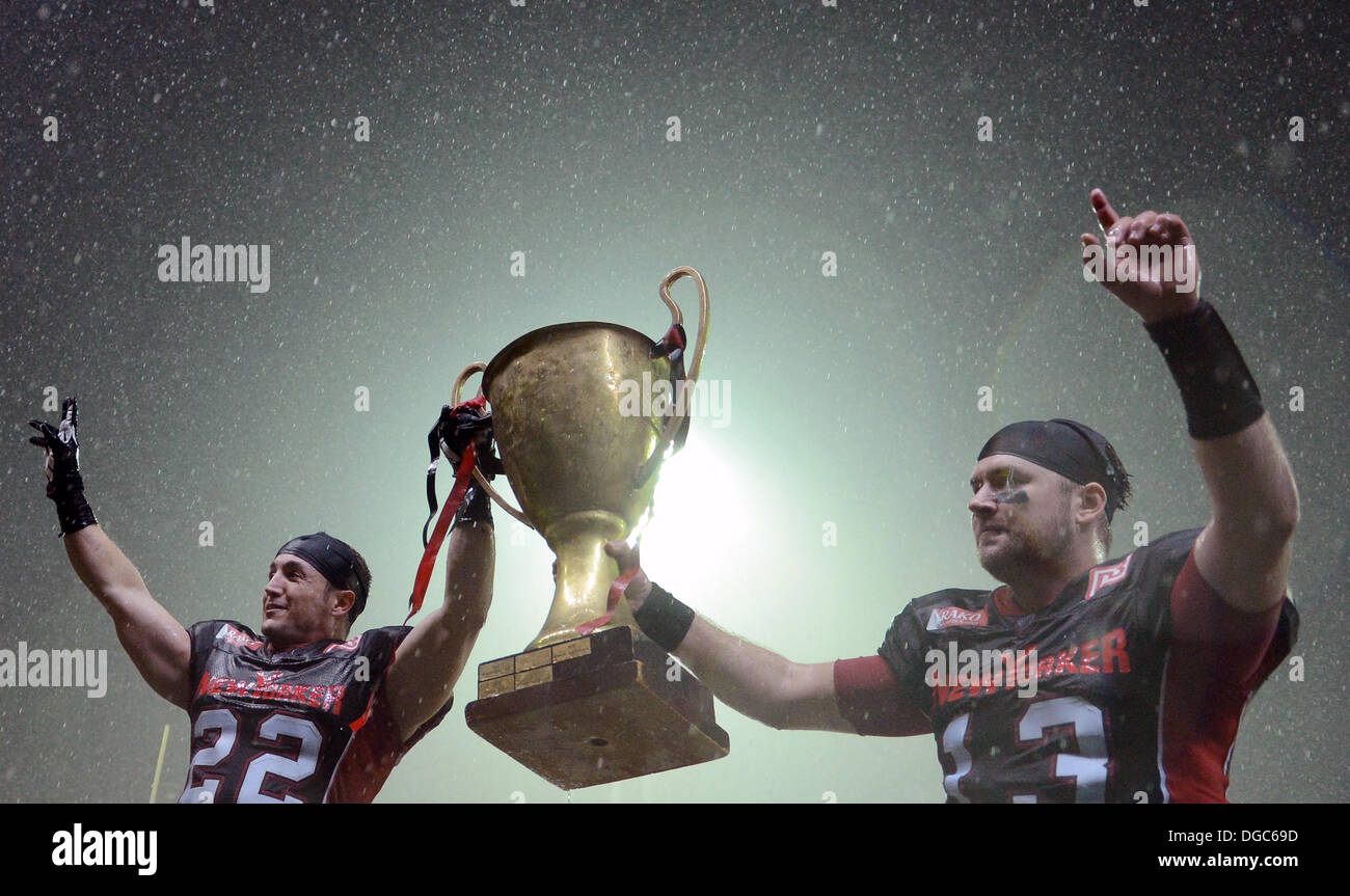 American football trophy hi-res stock photography and images - Alamy