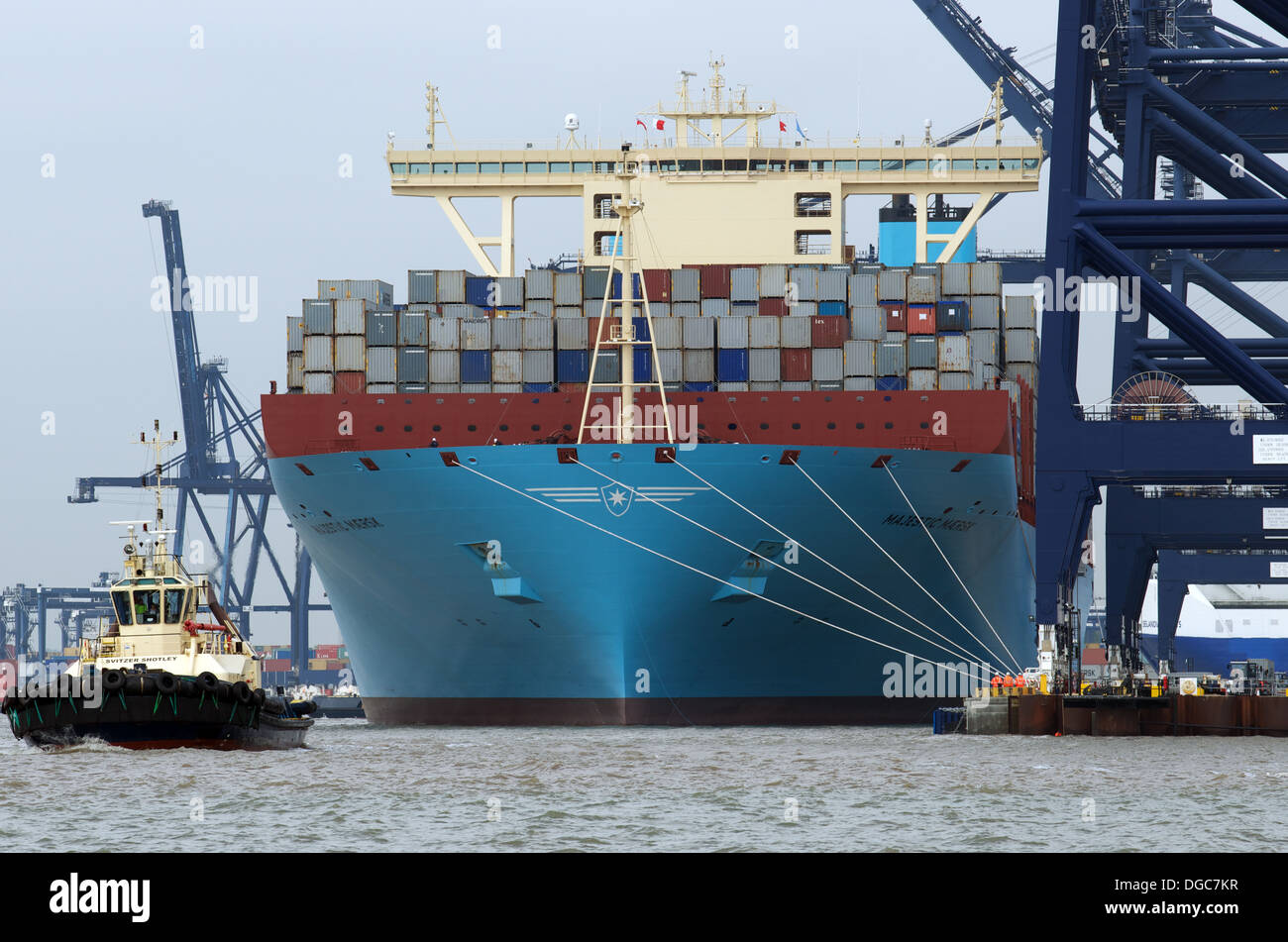 Majestic Maersk, one of the largest container ships in the world (2013 ...
