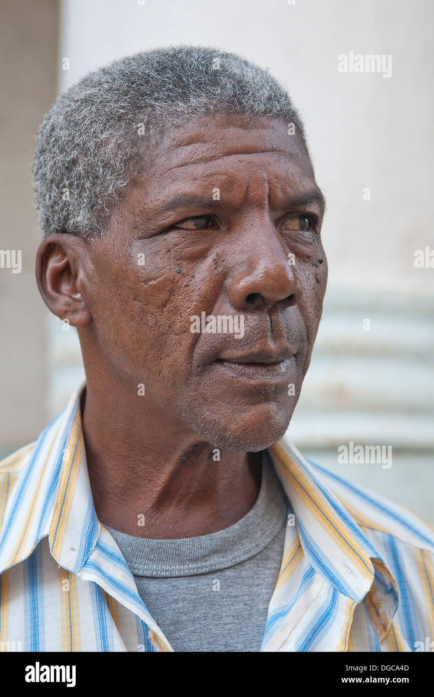 Elderly cuban man hi-res stock photography and images - Alamy