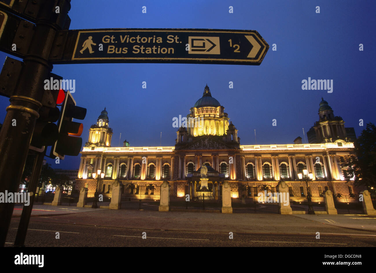 Northern ireland city hall donegal square hi-res stock photography and ...