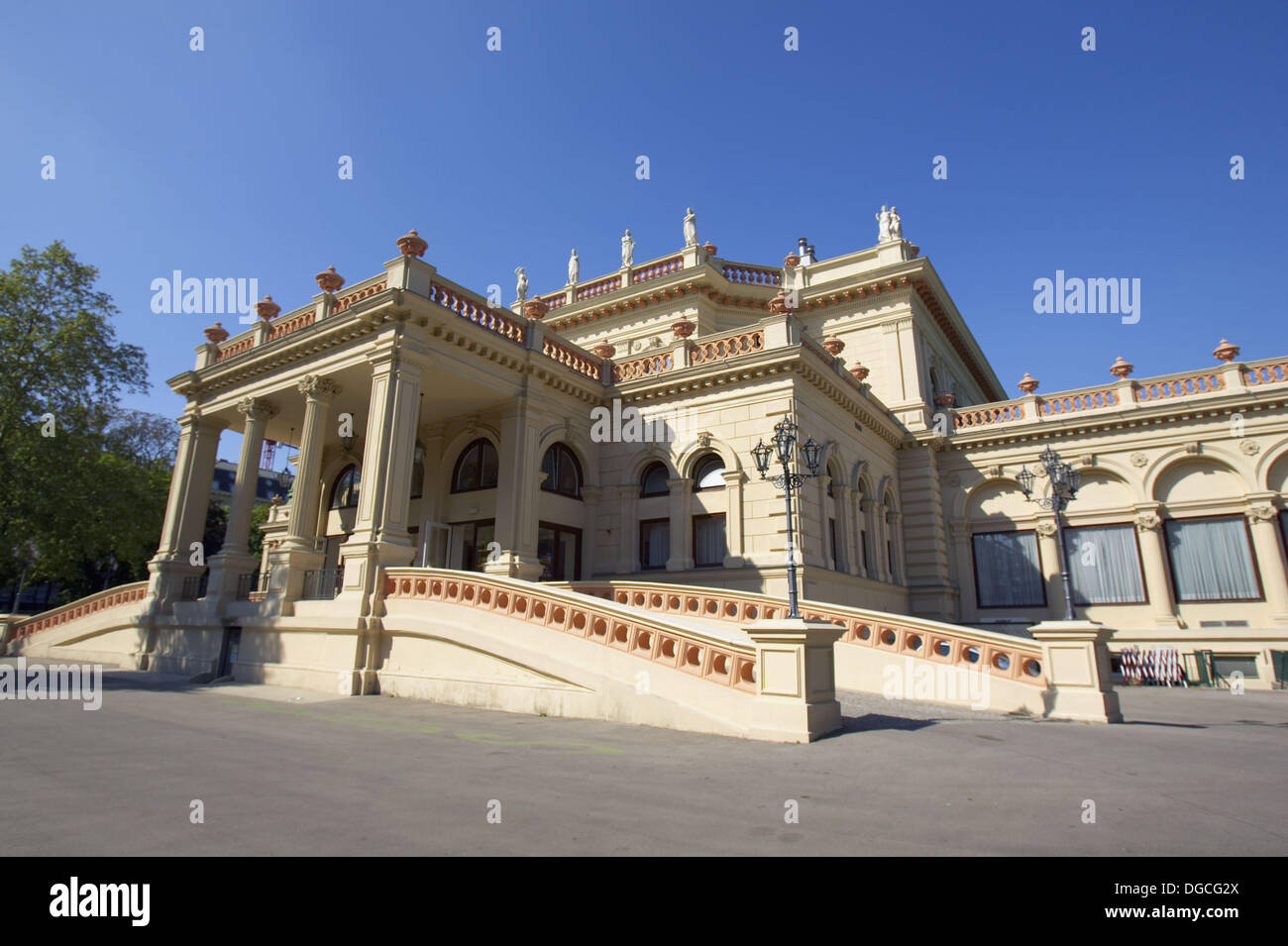 Kursalon vienna hi-res stock photography and images - Alamy