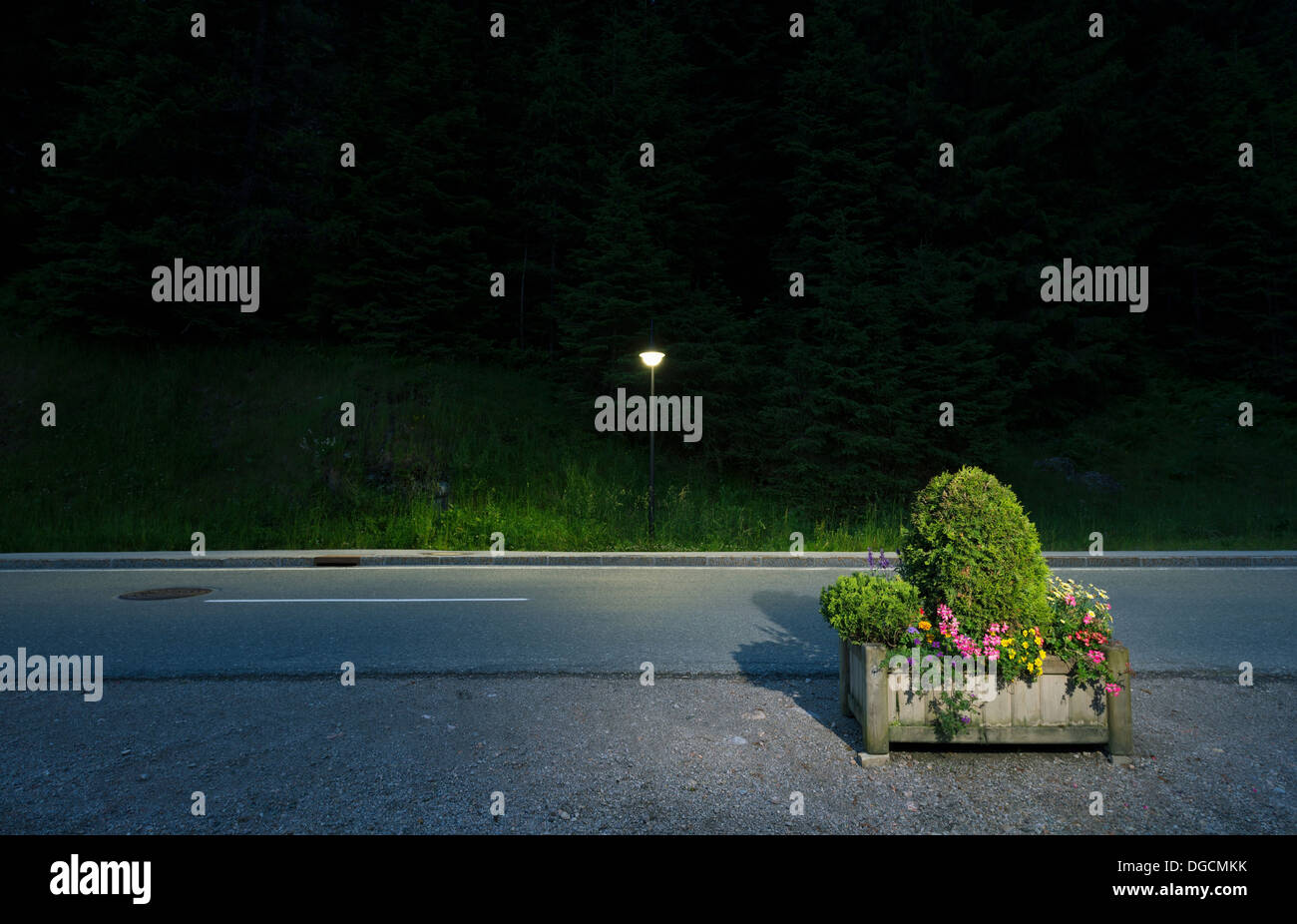 Roadside box hi-res stock photography and images - Alamy