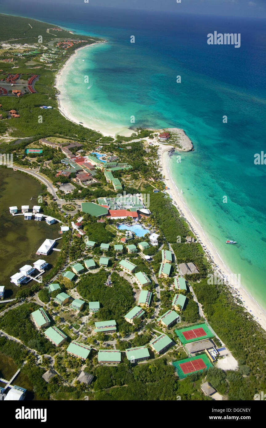 Coastal aerial cuba hi-res stock photography and images - Alamy