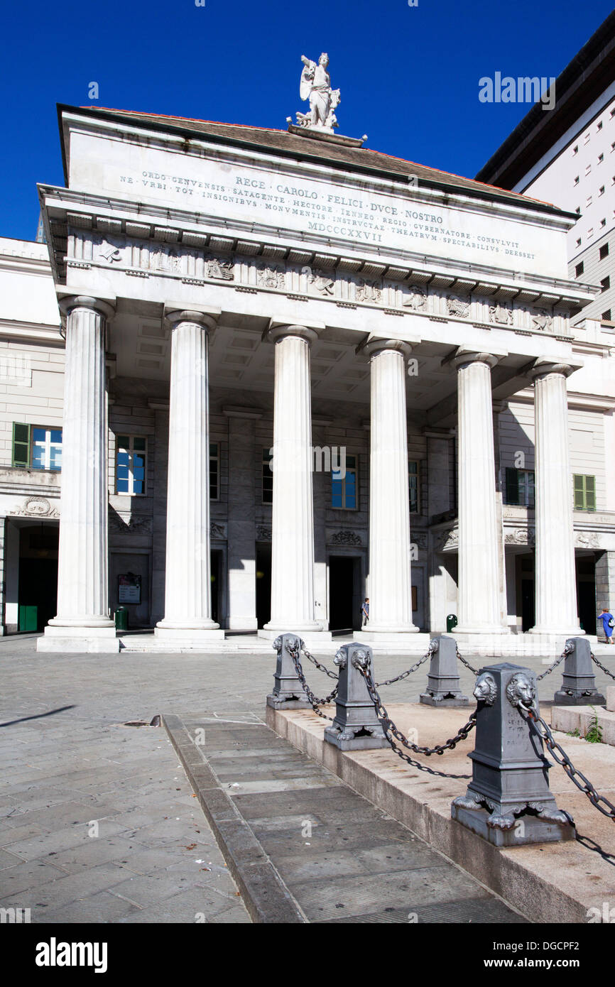 Teatro de ópera de génova hi-res stock photography and images - Alamy