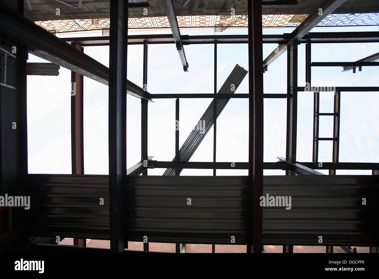 Solid beams hi-res stock photography and images - Alamy
