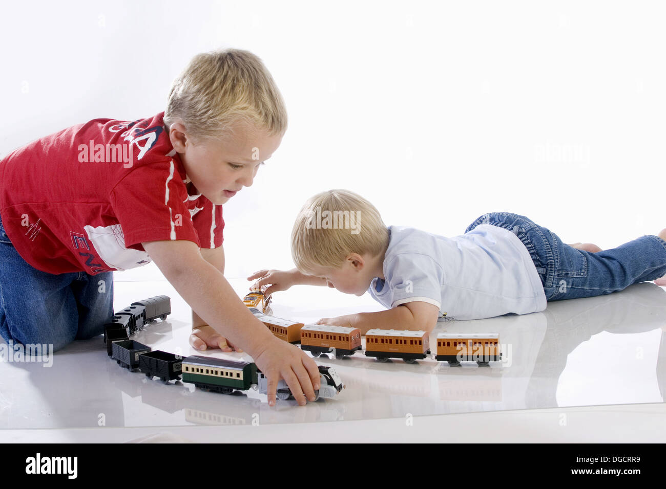 3 trains hi-res stock photography and images - Alamy