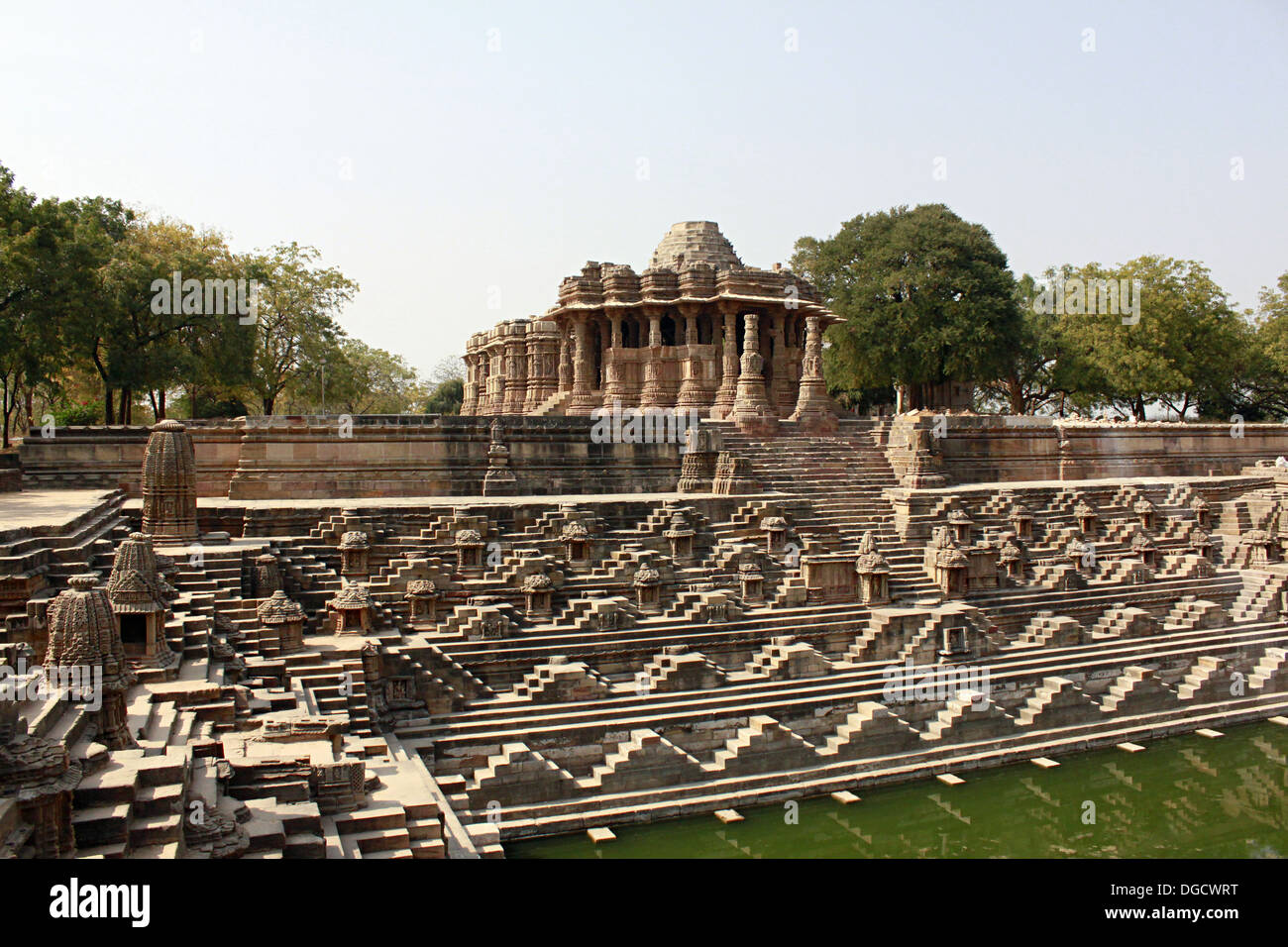 Long shot, Surya mandir , Surya Kund Sun Temple, Modhera, Gujarat ...