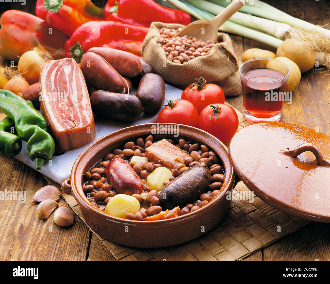 Pinto beans stew, Basque cuisine Stock Photo - Alamy