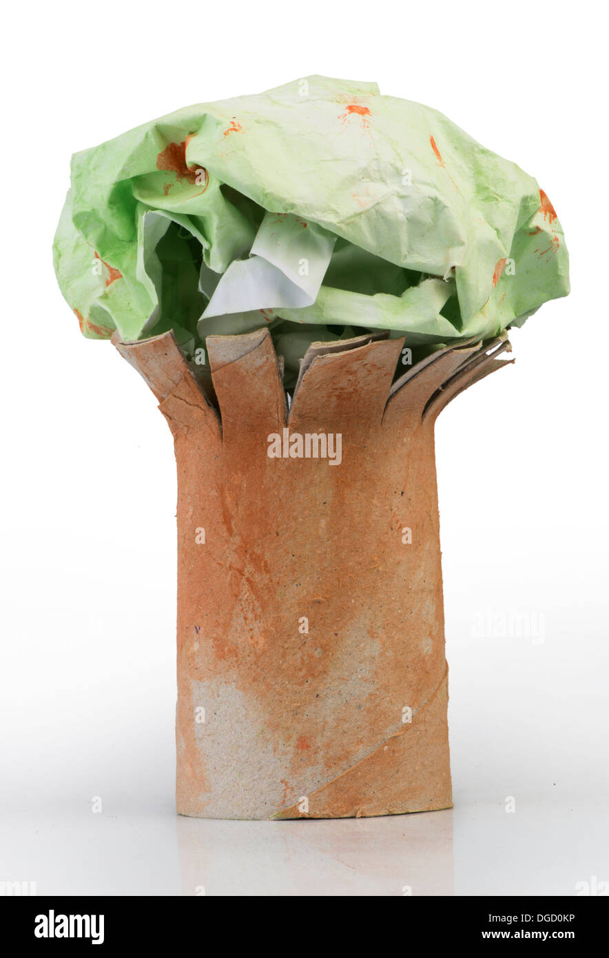 Paper tree hi-res stock photography and images - Alamy