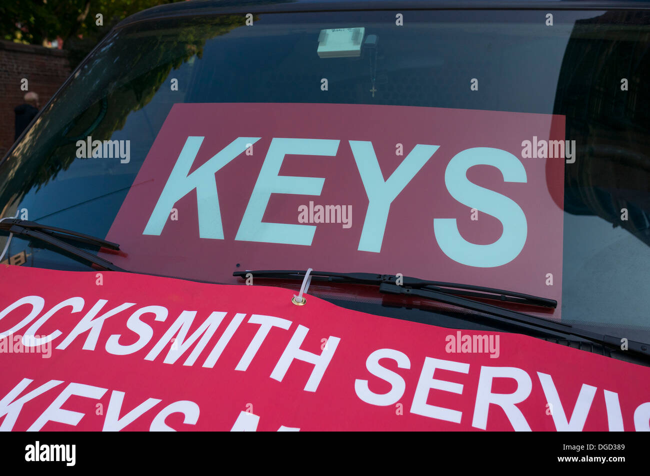 Van locks hi-res stock photography and images - Alamy